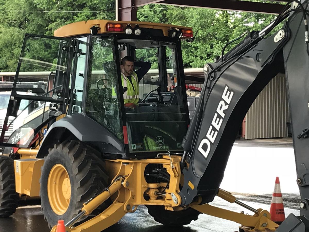 Backhoe rodeo | Local News | themountaineer.com