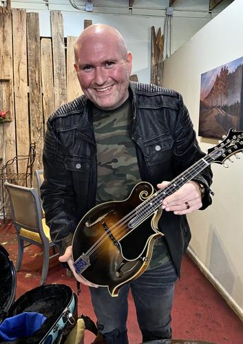 Darren Nicholson is hitting his stride | Arts Entertainment ...