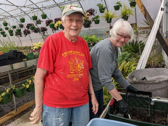 NOMADS Mission Volunteers serve at Lake Junaluska | Religion ...