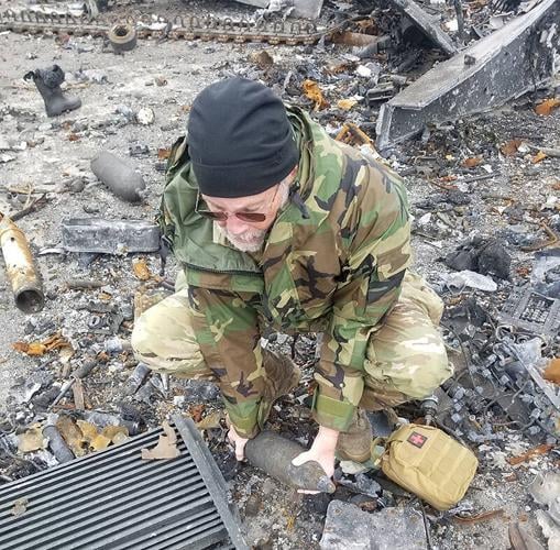 Local resident Donna Culp carries award for Ukrainian bomb sniffing dog ...