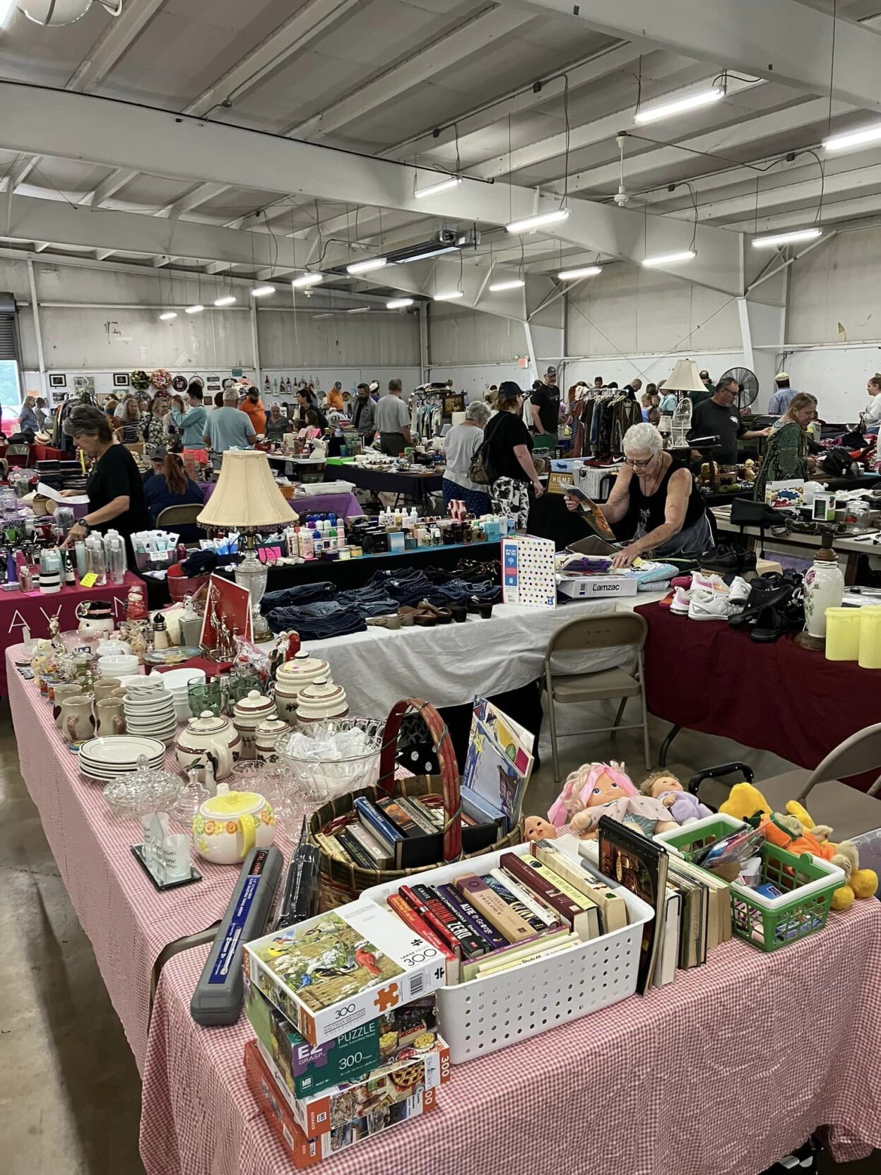 Hunt for deals with monthly flea market at Smoky Mountain Event Center ...