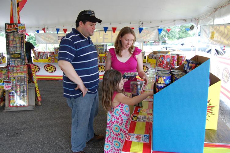 Fireworks giving residents bang for the buck | News | themountaineer.com