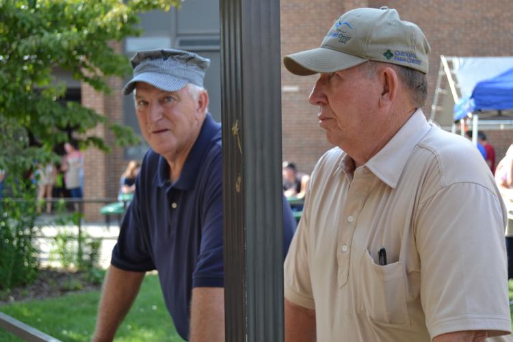 Cattlemen's beef roast ropes in great crowd | News | themountaineer.com