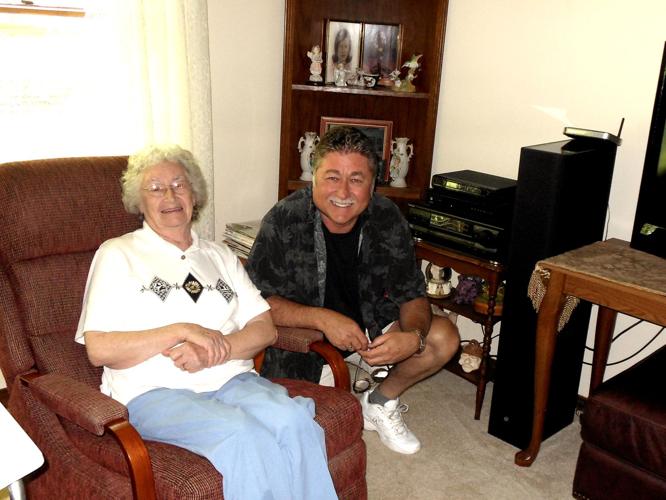 Steve Sutton: A master of mountain music | Arts Entertainment ...