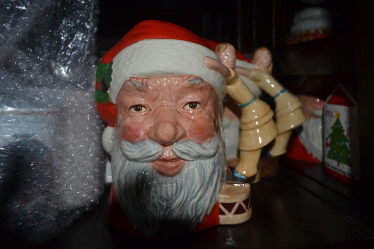 Collector amasses collection of 4,500 Santas | News | themountaineer.com