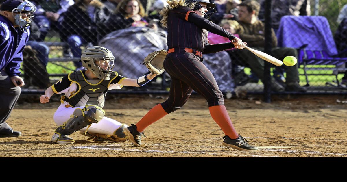 PHOTO GALLERY: County Clash Softball | Sports | themountaineer.com