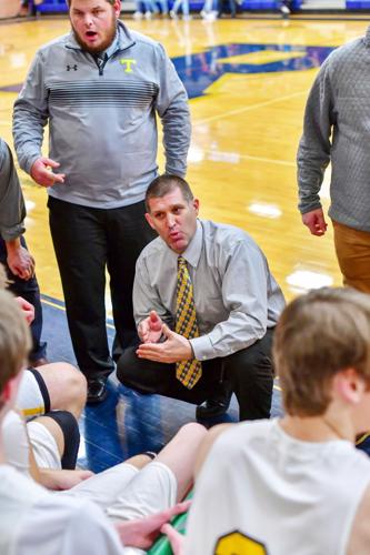 Mountaineers face struggles on the road | Sports | themountaineer.com