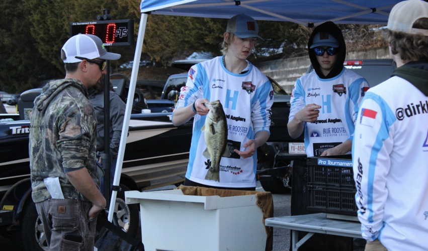 High school fishing team hosts benefit tournament | Sports ...