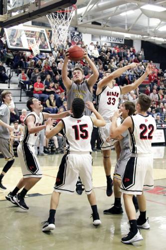 Henley breaks school rebounding record | Local | themountaineer.com