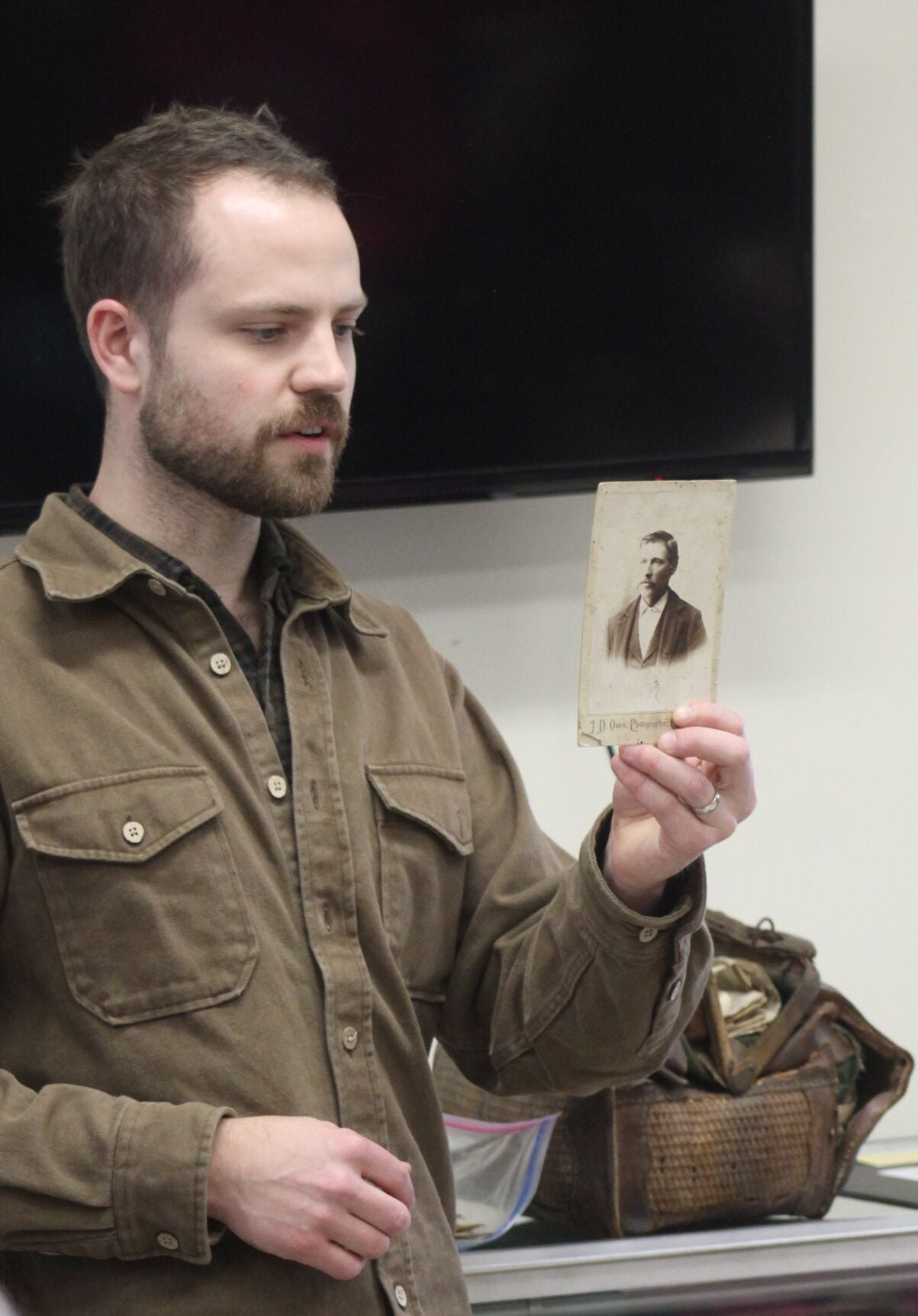 Dust off your heirlooms for historical show and tell | Arts ...