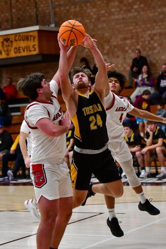 PHOTO GALLERY: Tuscola boys basketball vs. Andrews | Sports ...
