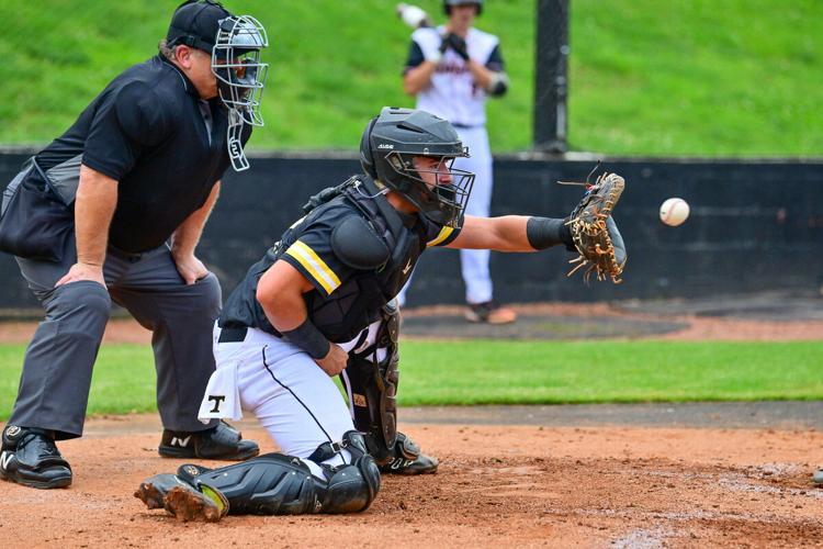 Tuscola catcher signs with top JUCO team | Sports | themountaineer.com