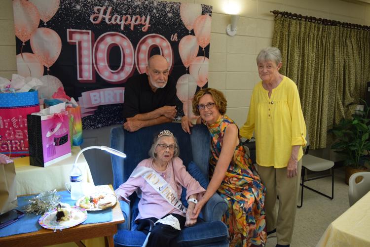 100 years and counting: Still sharp as a tack, Melba Willis recounts a ...