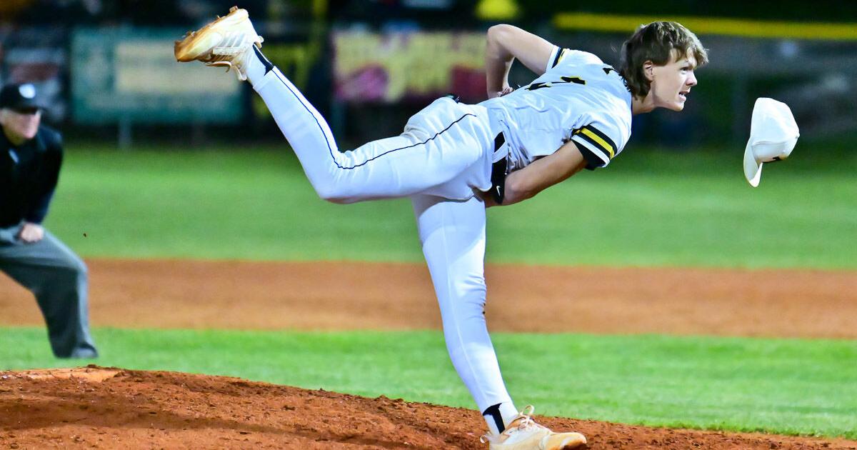 Star sophomore pitcher leads Tuscola baseball to monumental win ...