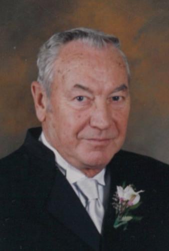 Roy K. West | Obituaries | themountaineer.com