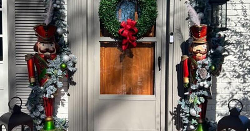 Get holiday decorating ideas on Canton Christmas Tour of Homes ...