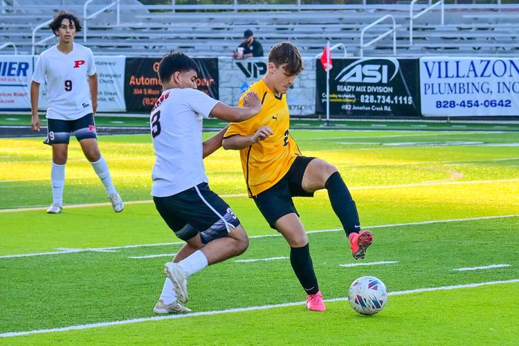 PHOTO GALLERY: County Clash soccer | Sports | themountaineer.com