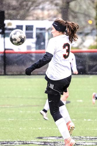 Pisgah girls brave cold, win big | Sports | themountaineer.com