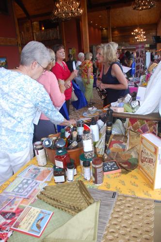 Ladies shop till they drop | News | themountaineer.com