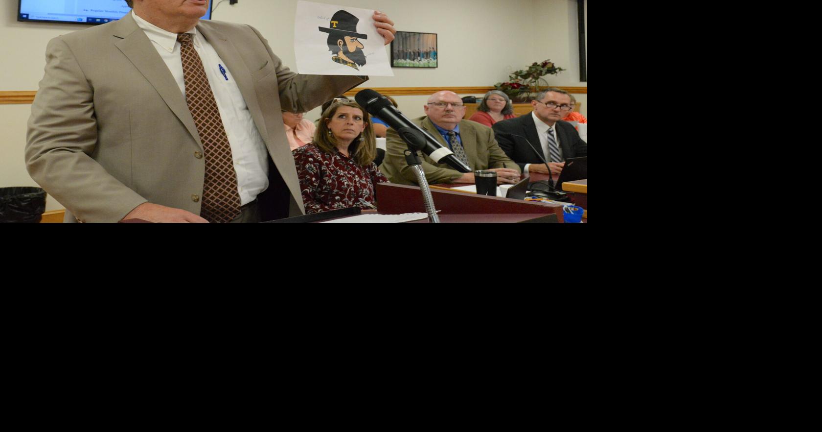 Tuscola floats new mascot logo in response to copyright challenge ...