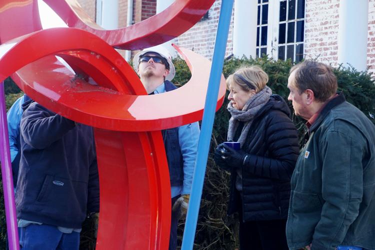 Folkmoot sculpture finds a new home on Waynesville Public Art Trail | News | themountaineer.com