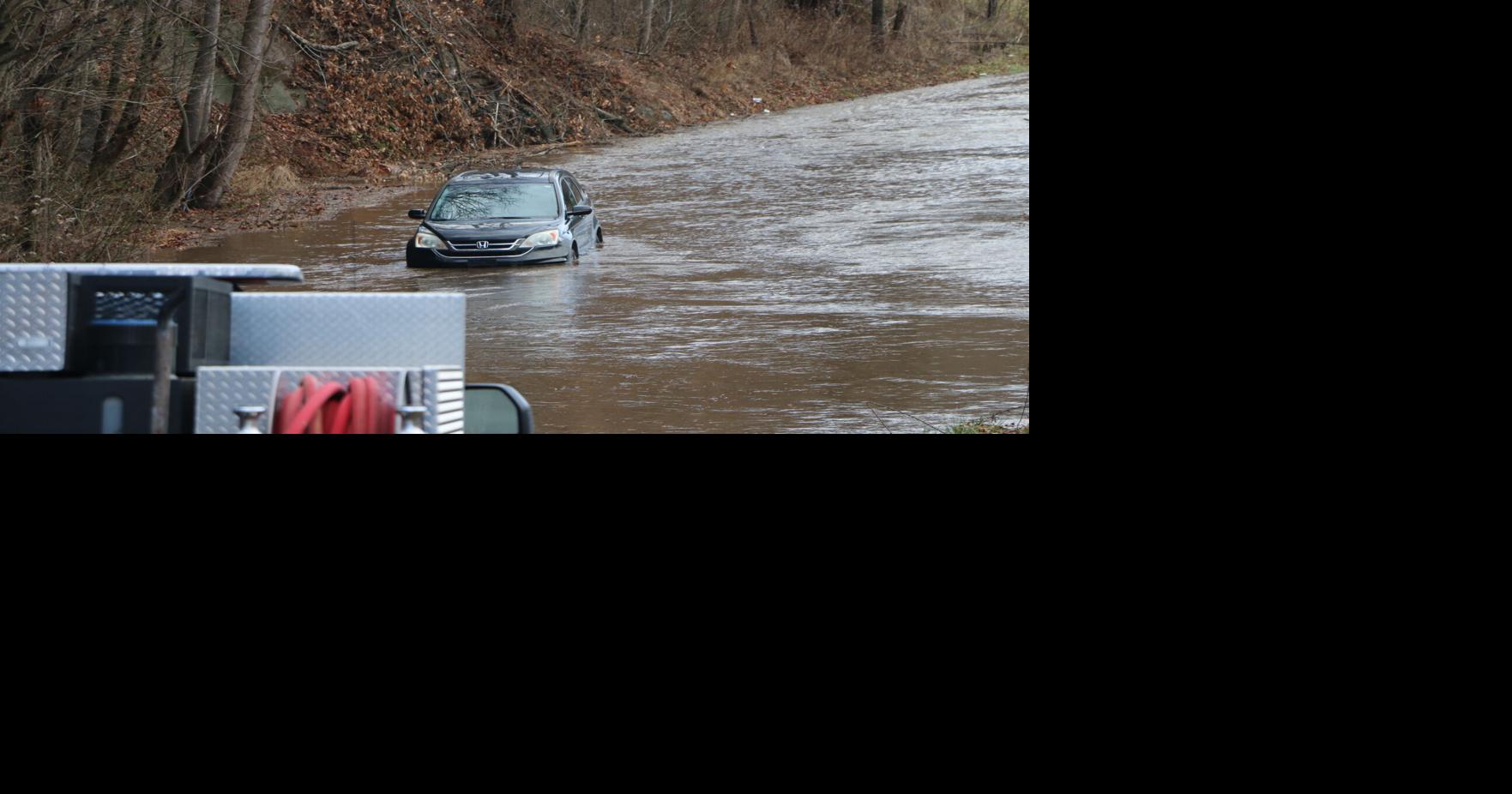 Flood warning and state of emergency: current modeling on river crest ...