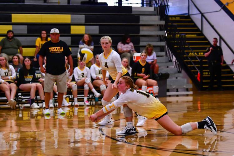 PHOTO GALLERY: Tuscola volleyball vs. Enka | Sports | themountaineer.com