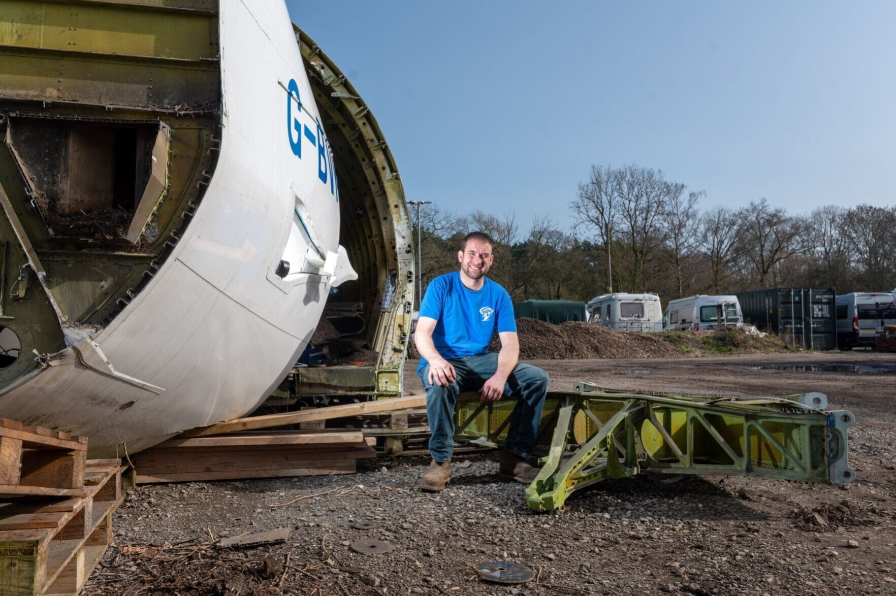 Man builds ‘ultimate underground bunker’ to survive World War III ...