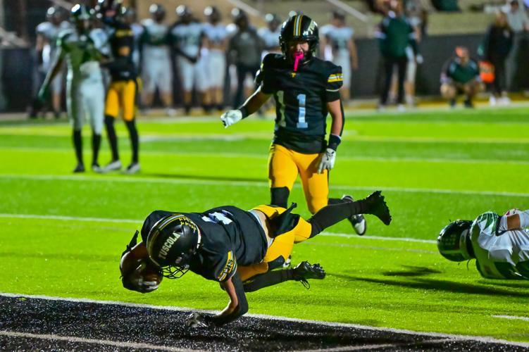 Tuscola football earns dominant win in first game since Helene | Sports ...