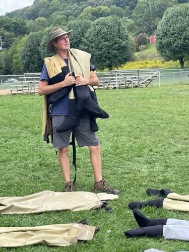 Kids in the creek get eye-to-eye with life below the water | News ...
