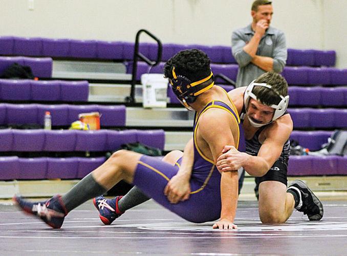Spartan wrestlers shoot for state | Free Content | themountainmail.com