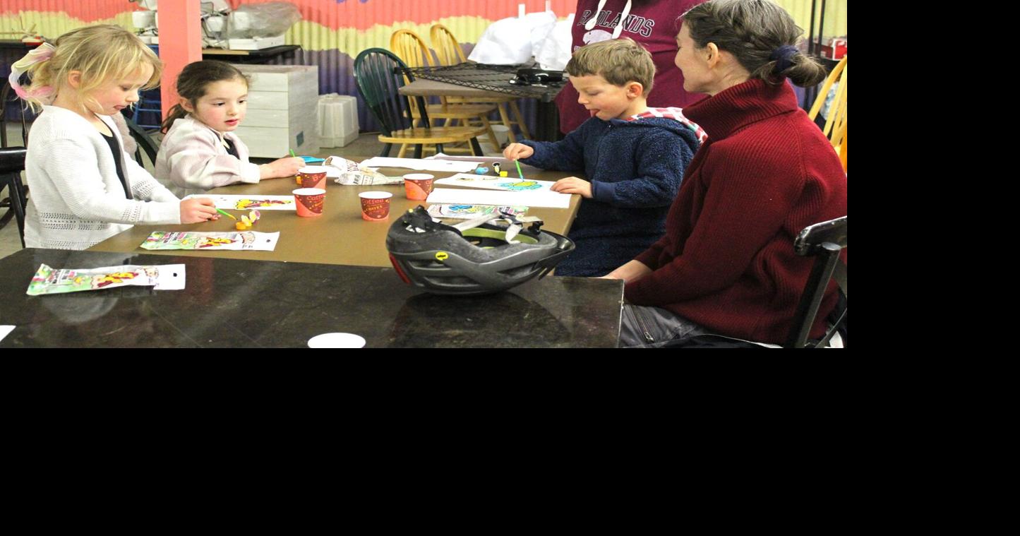 Kids’ Crafting Hour | Free Content | themountainmail.com