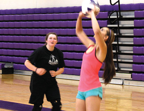 Girls’ volleyball team looks to improve their record | Free Content ...