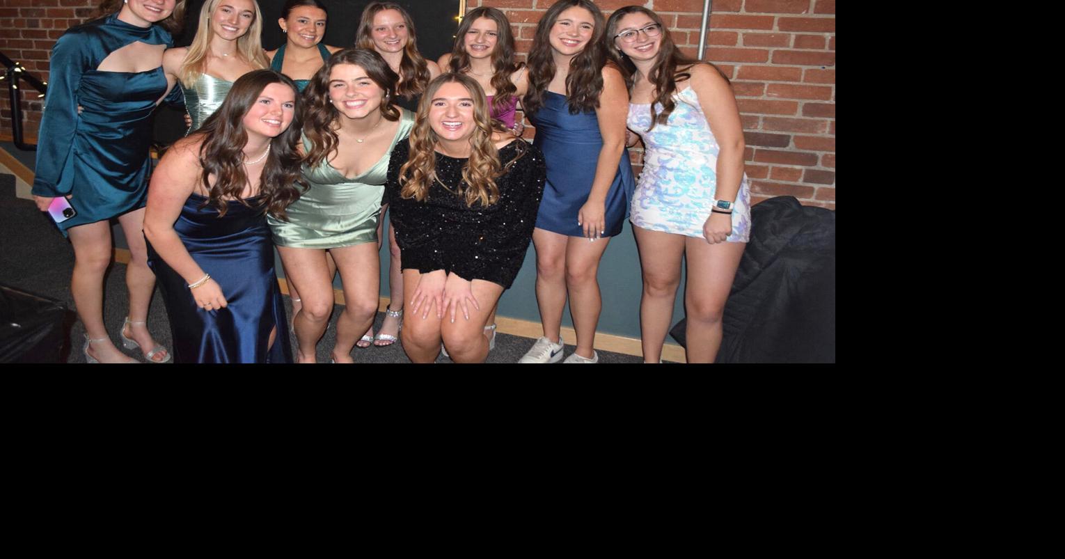 Students enjoy Winterfest dance | | themountainmail.com