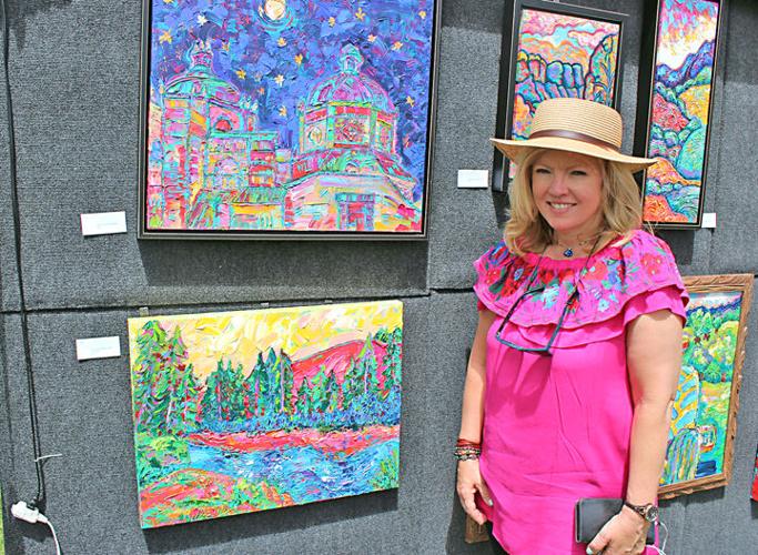 Art and music fill Riverside | Local News | themountainmail.com