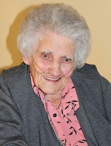 Lora Belle Clark turns 100 | Free Content | themountainmail.com