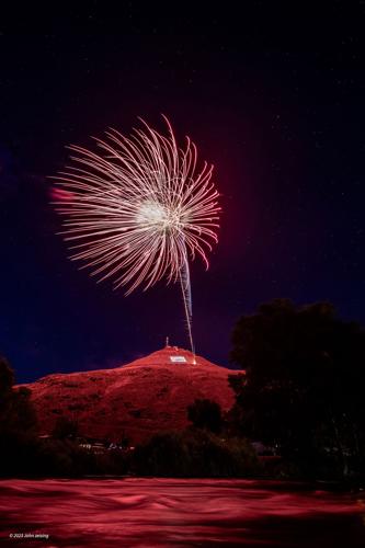 Fireworks flash, boom over Salida | Local News | themountainmail.com