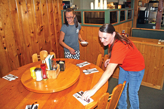 Patio Pancake Place | Free Content | themountainmail.com