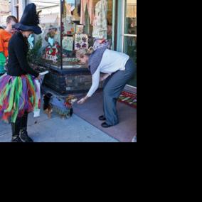 Howl and Prowl parade showcases Salida dogs | Free Content ...