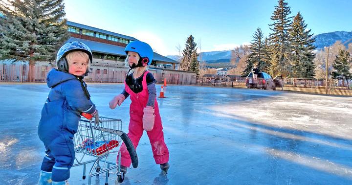 New rink debuts in Centennial Park | Free Content | themountainmail.com