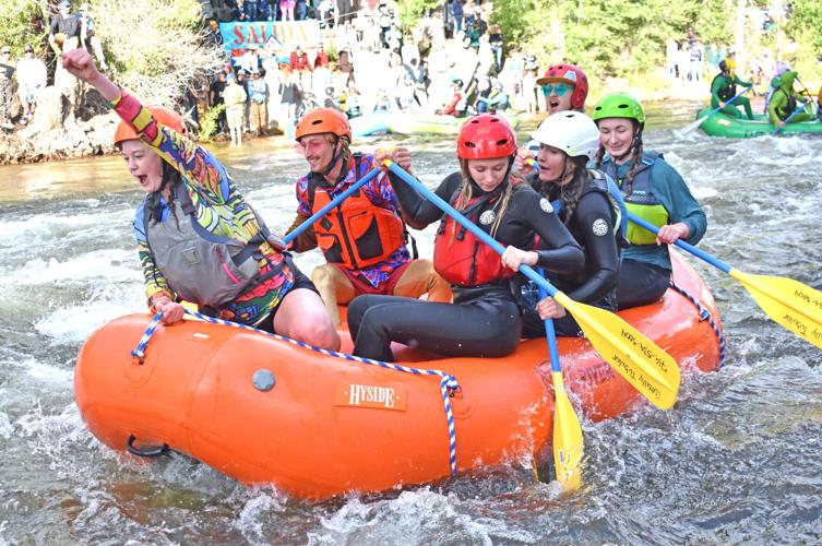 Rafters rampage at rodeo | Fibark | themountainmail.com