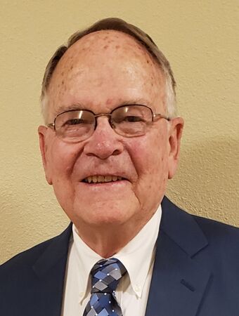 Leon Stanton | Obituaries | themountainmail.com