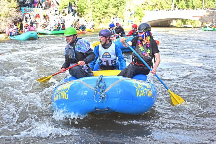 Rafters rampage at rodeo | Fibark | themountainmail.com