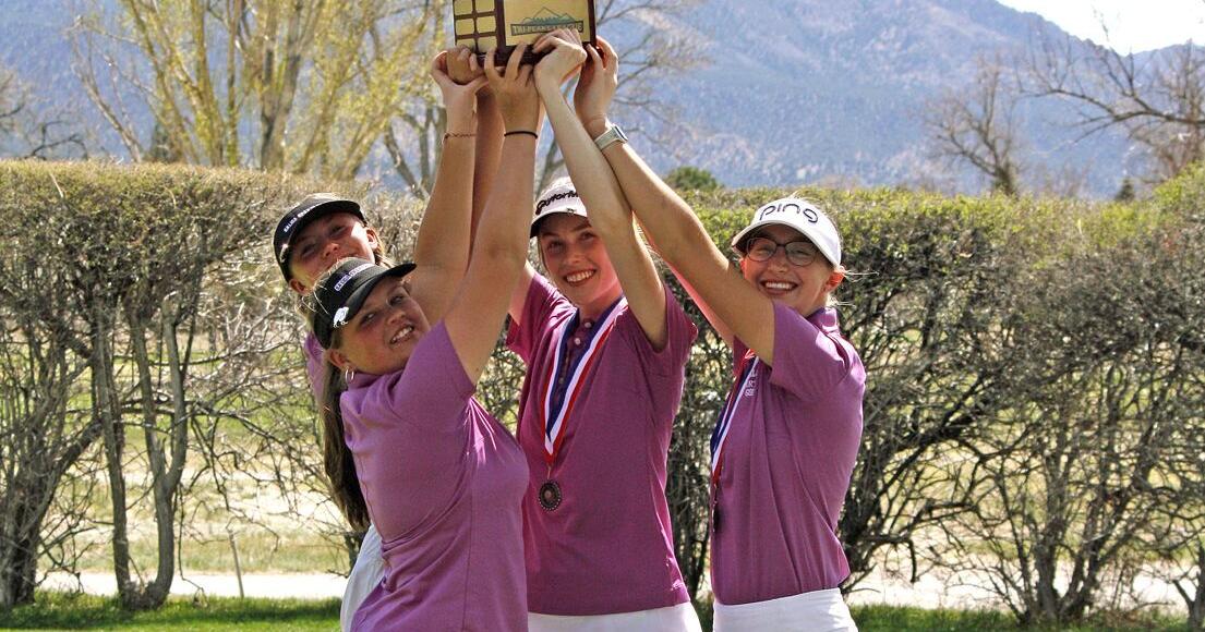 Golfers win league | Local News | themountainmail.com