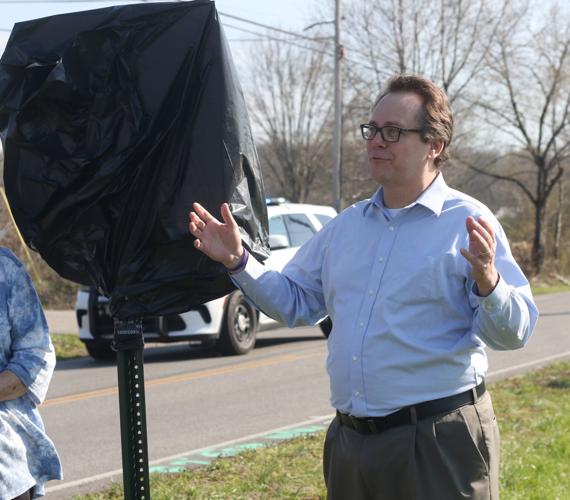 Late commissioner honored with road dedication | Lafollette ...