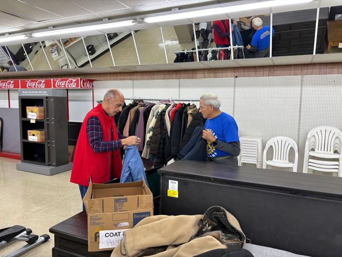 Sunrise Rotary volunteers at SMARM | News | themountainpress.com