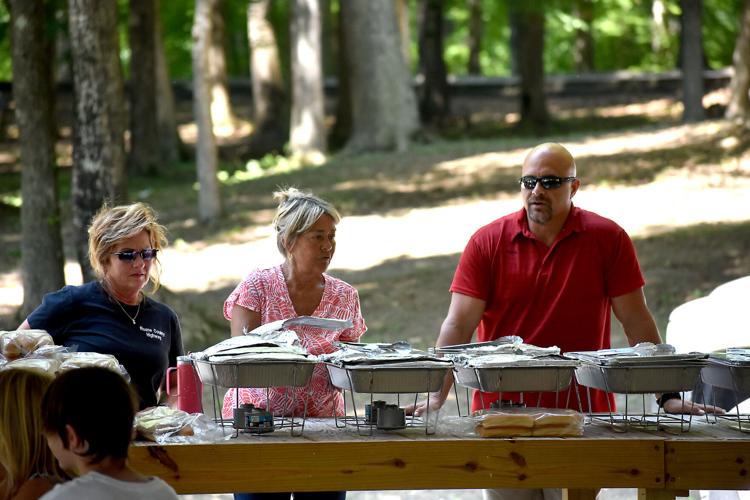 Turnout good for annual picnic | News | themountainpress.com