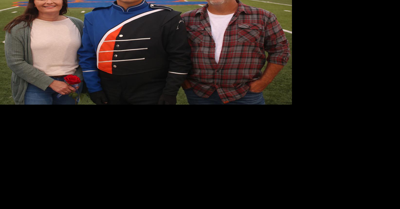 Band member Colton Nelson with family | Lafollette | themountainpress.com