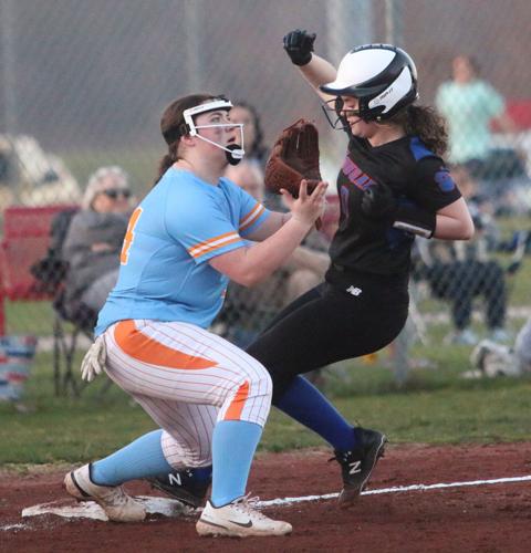 Lady Cougars dominate at Oneida, 18-2 | Lafollette | themountainpress.com