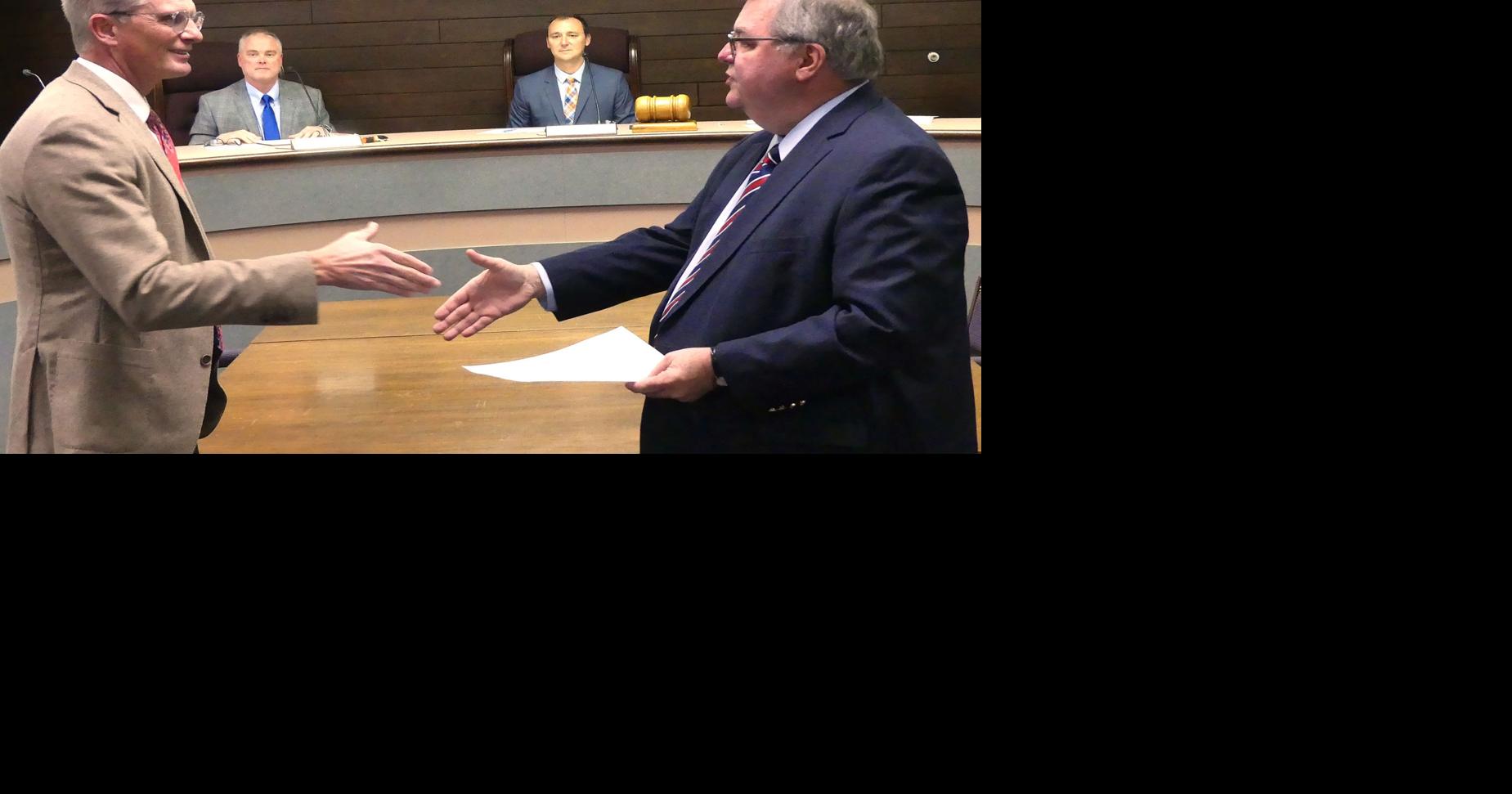 Whaley officially back on City Commission | News | themountainpress.com
